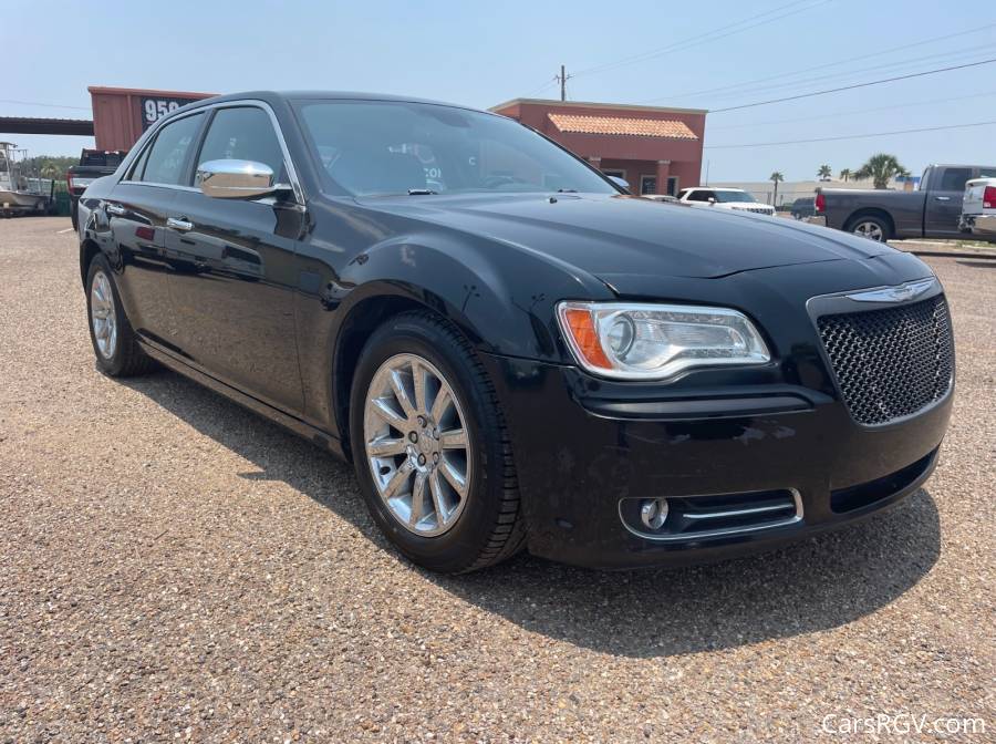 Used 2013 Chrysler 300 C HEMI 5.7 for Sale in Pharr, TX at MC Autos